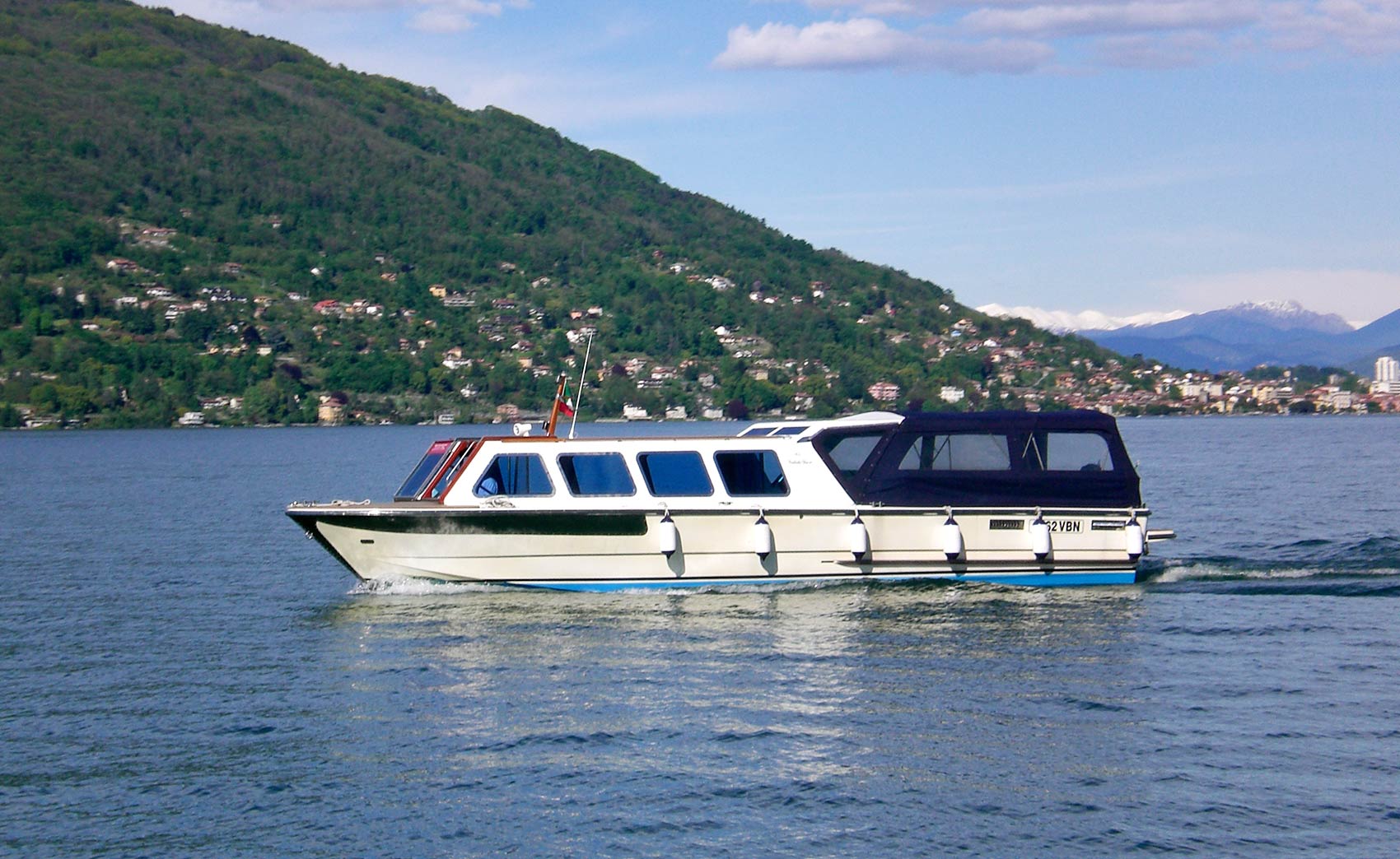 Wedding boat trips on Lake Maggiore Stresa and Borromeo Islands